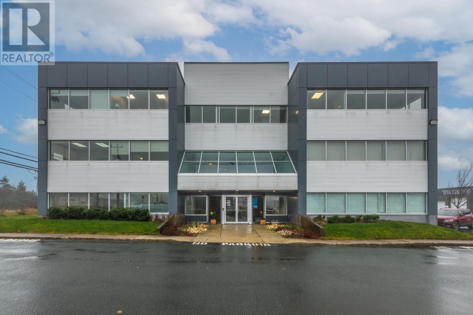 À louer : 39 Pippy Place, St. John's, Terre-Neuve-et-Labrador A1B3X2 ...