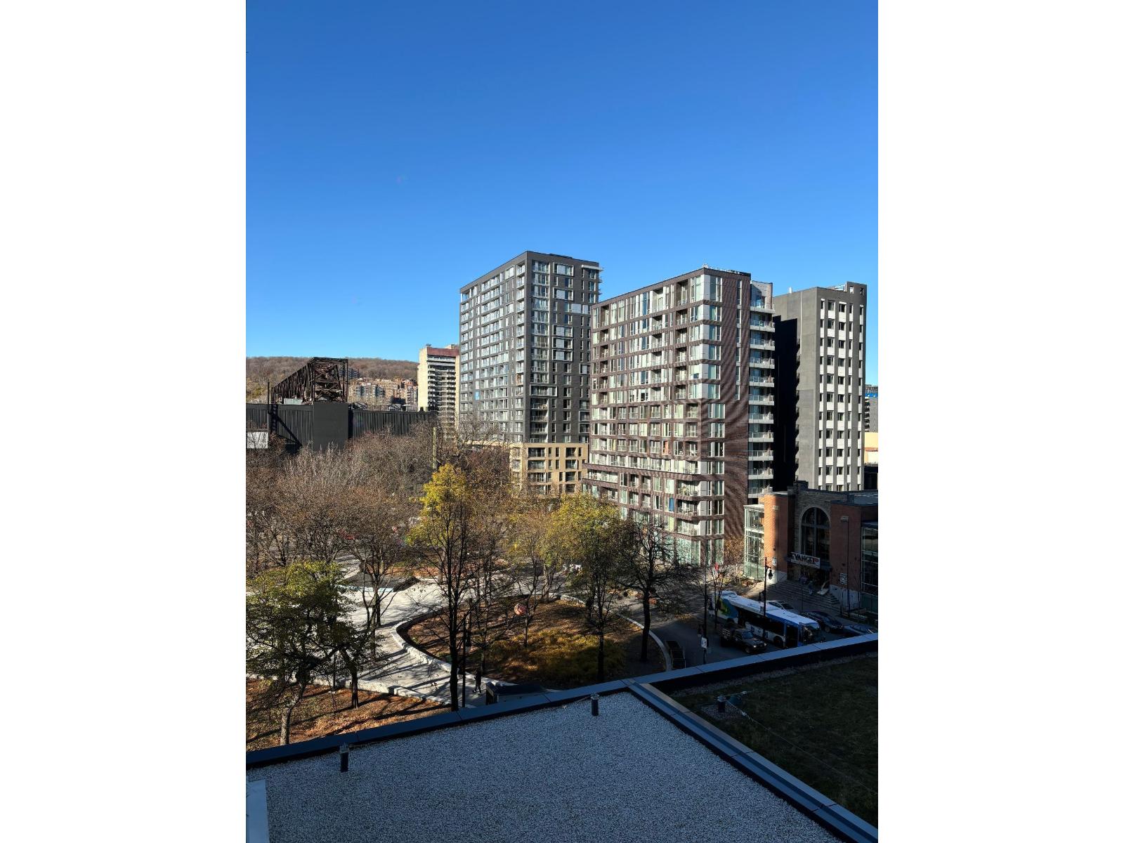 For sale: 2320 Rue Tupper, #604, Montréal (Ville-Marie), Quebec H3H0B8 ...