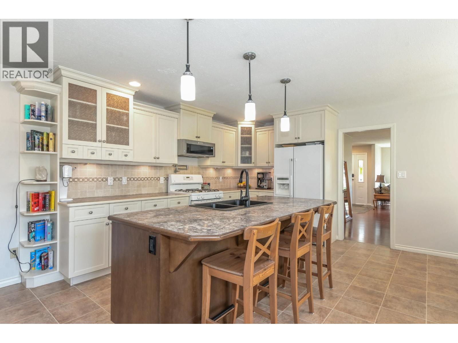 For sale: 12201 IRVING STREET, Maple Ridge, British Columbia V2X9S2 ...