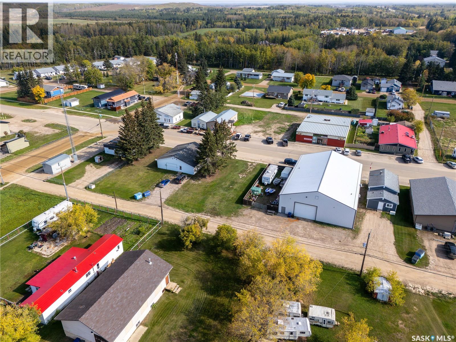 For sale: 165 & 167 Main STREET, Pierceland, Saskatchewan S0M2K0 ...