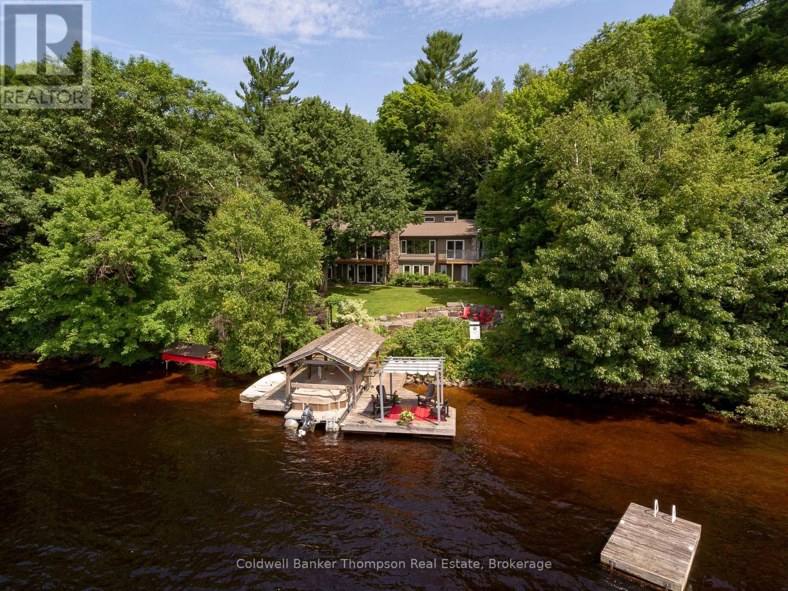 À vendre : 54 ROWAN DRIVE, Huntsville (Stisted), Ontario P1H2J2 ...