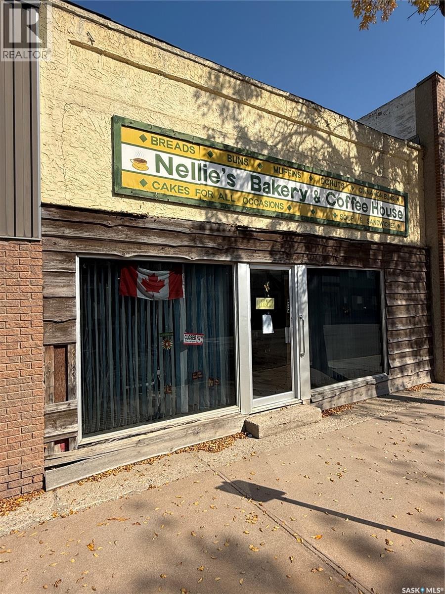 For sale: 140 3rd AVENUE W, Melville, Saskatchewan S0A2P0 - SK019063 | REALTOR.ca