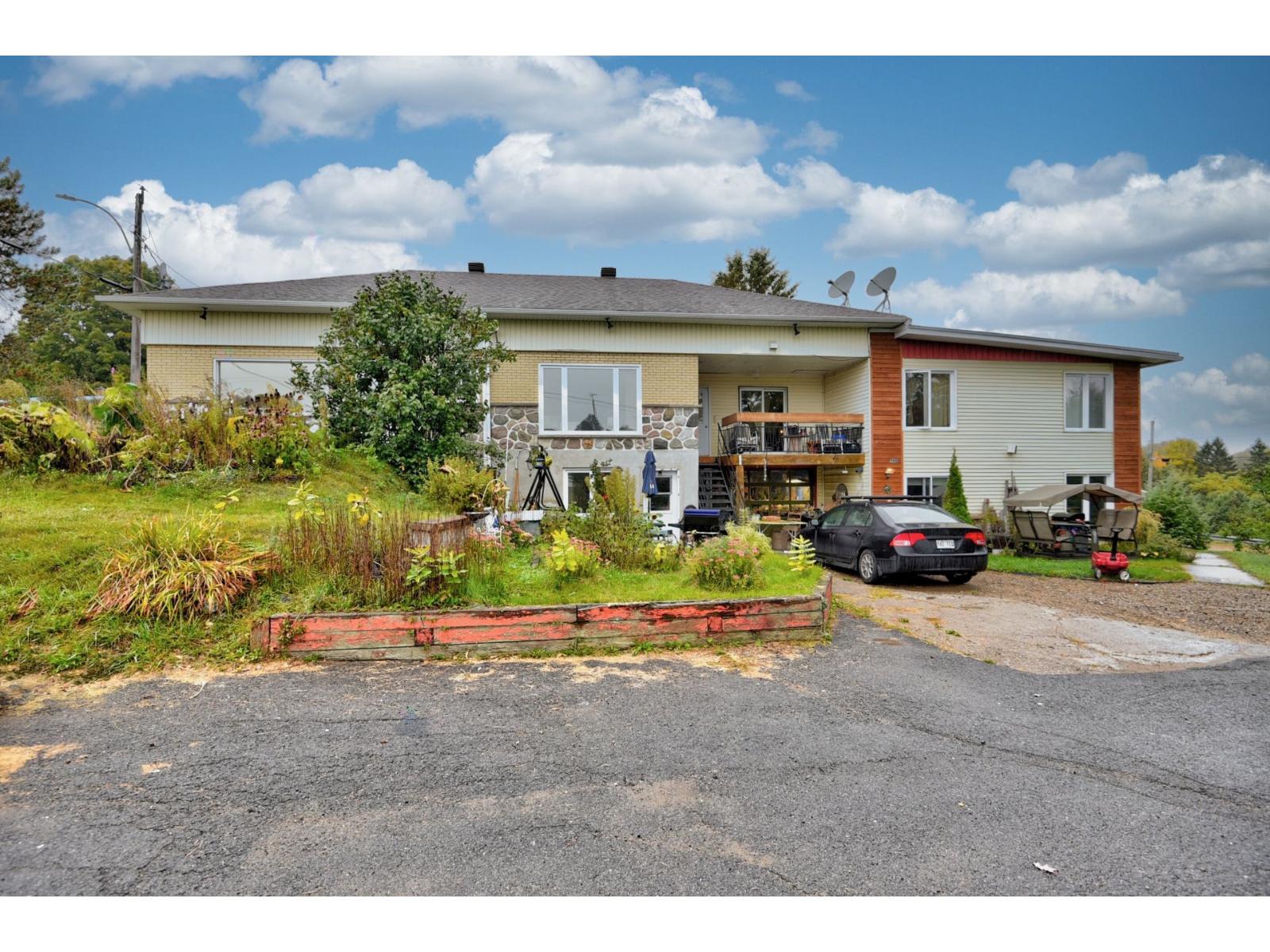 For sale: 980-988 Rue Yvon, Sainte-Béatrix, Quebec J0K1Y0 - 26746954 ...