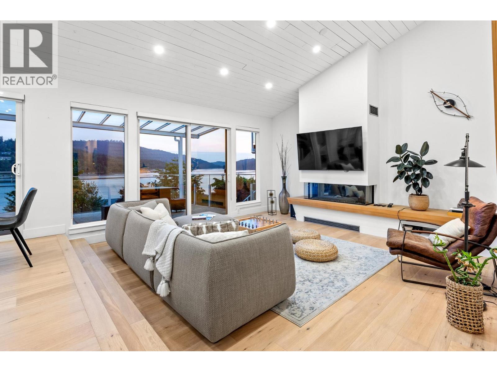 À vendre : 1122 IOCO ROAD, Port Moody, Colombie-Britannique V3H2X1 ...