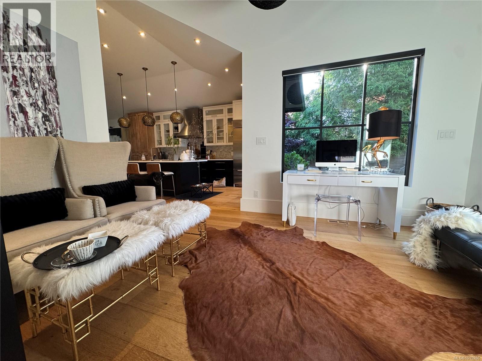 À vendre : 2473 Plumer St, Oak Bay, Colombie-Britannique V8S5G9 ...