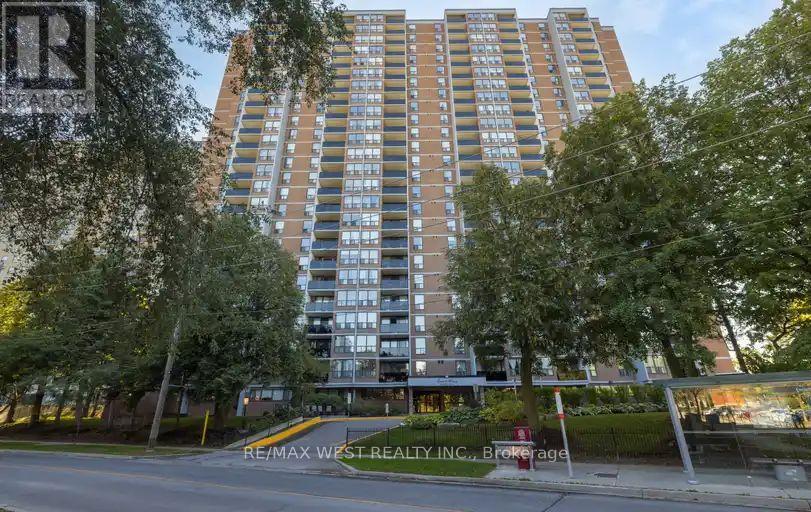 For sale: 1405 - 85 EMMETT AVENUE, Toronto (Mount Dennis), Ontario M6M5A2 - W12434047 | REALTOR.ca