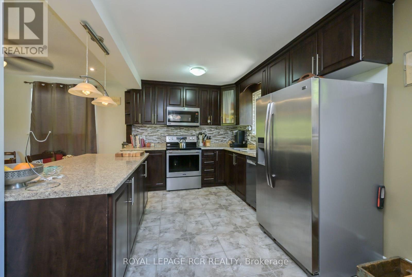 For sale: 17 JAMIESON DRIVE, Adjala-Tosorontio (Rosemont), Ontario ...