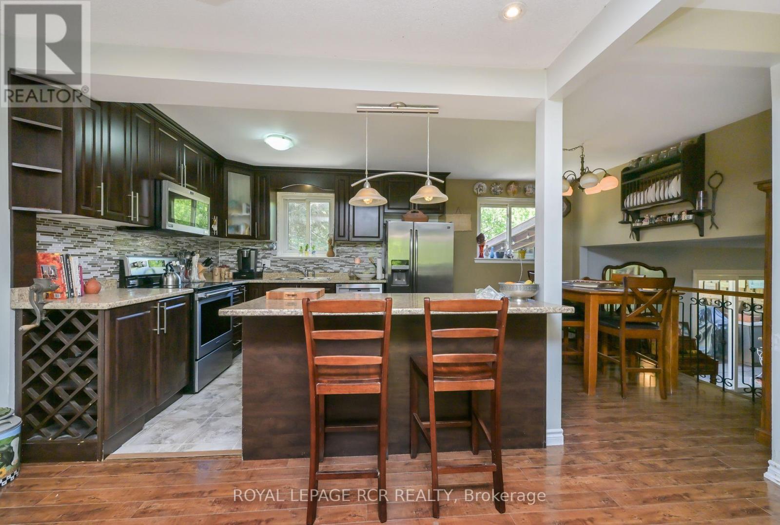 For sale: 17 JAMIESON DRIVE, Adjala-Tosorontio (Rosemont), Ontario ...