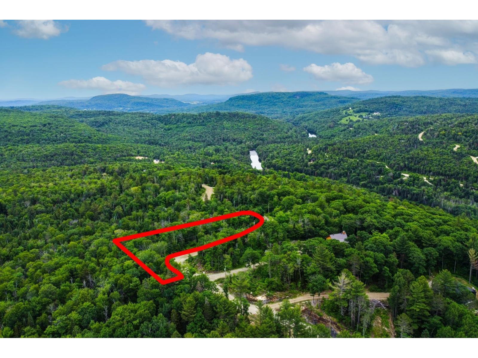 For sale: Rue du Sommet, Sainte-Béatrix, Quebec J0K1Y0 - 26539315 ...