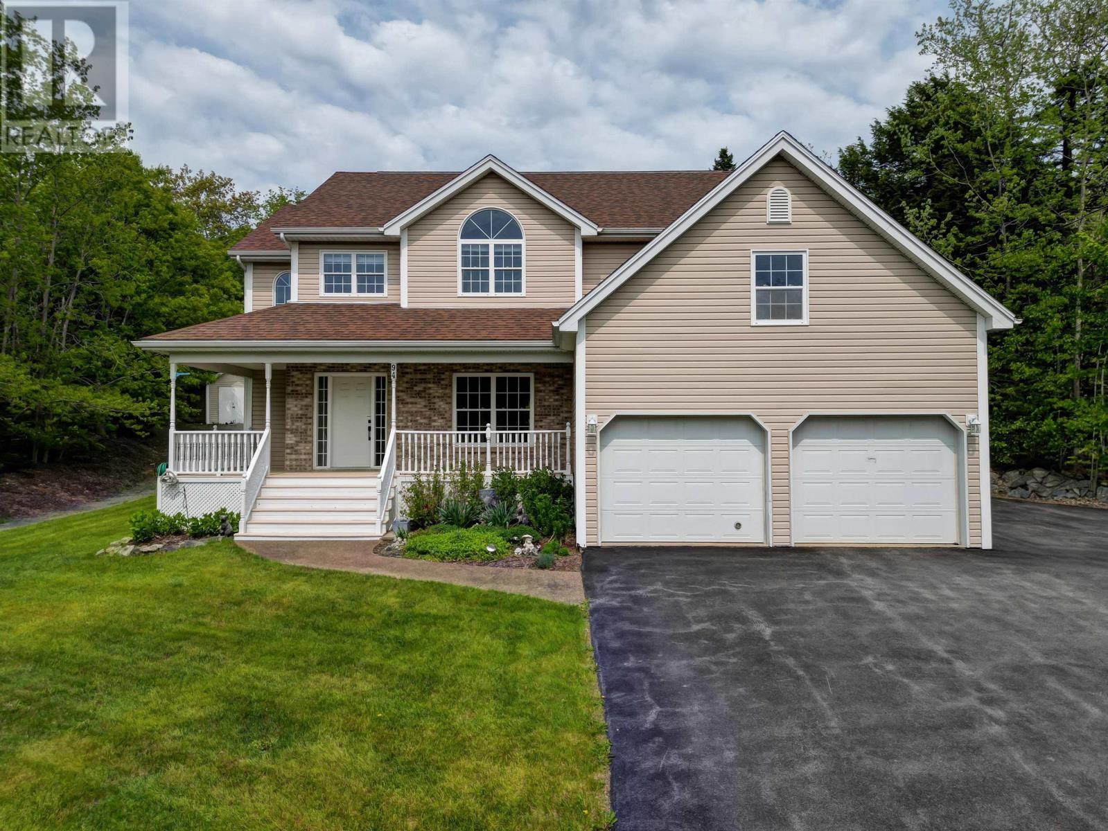 For sale: 94 Ingram Drive, Fall River, Nova Scotia B2T1A4 - 202523406 ...