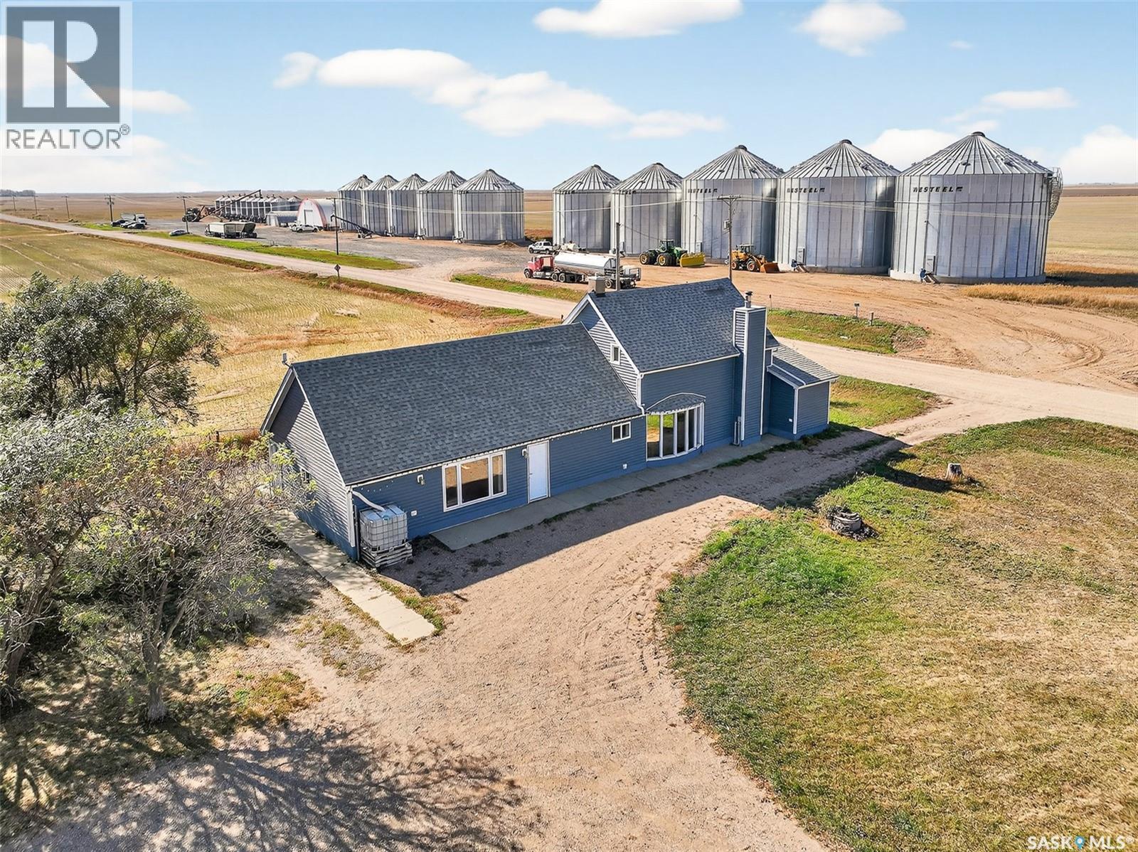 For sale: VanSnick Acreage Moose Jaw RM #161, Moose Jaw Rm No. 161, Saskatchewan S0H4C0 ...
