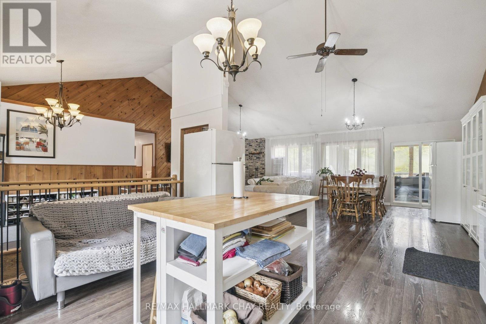 For sale: 7521 COUNTY ROAD 10, Essa (Angus), Ontario L0M1B1 - N12445223 ...