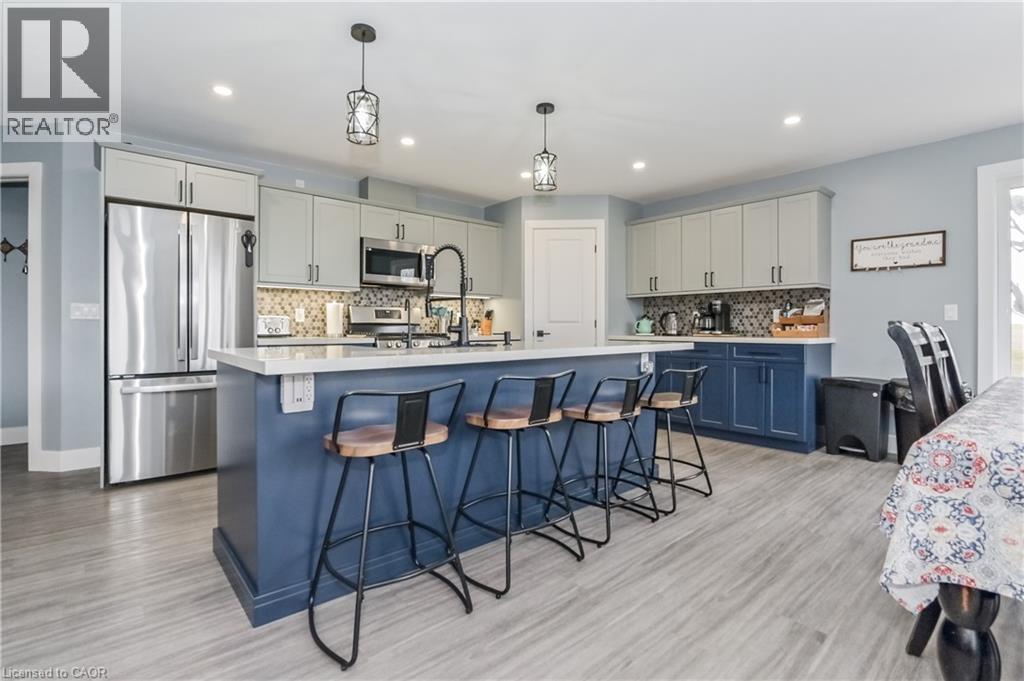 For sale: 1020 VICTORIA Street, Ayton, Ontario N0G1C0 - 40775428 ...