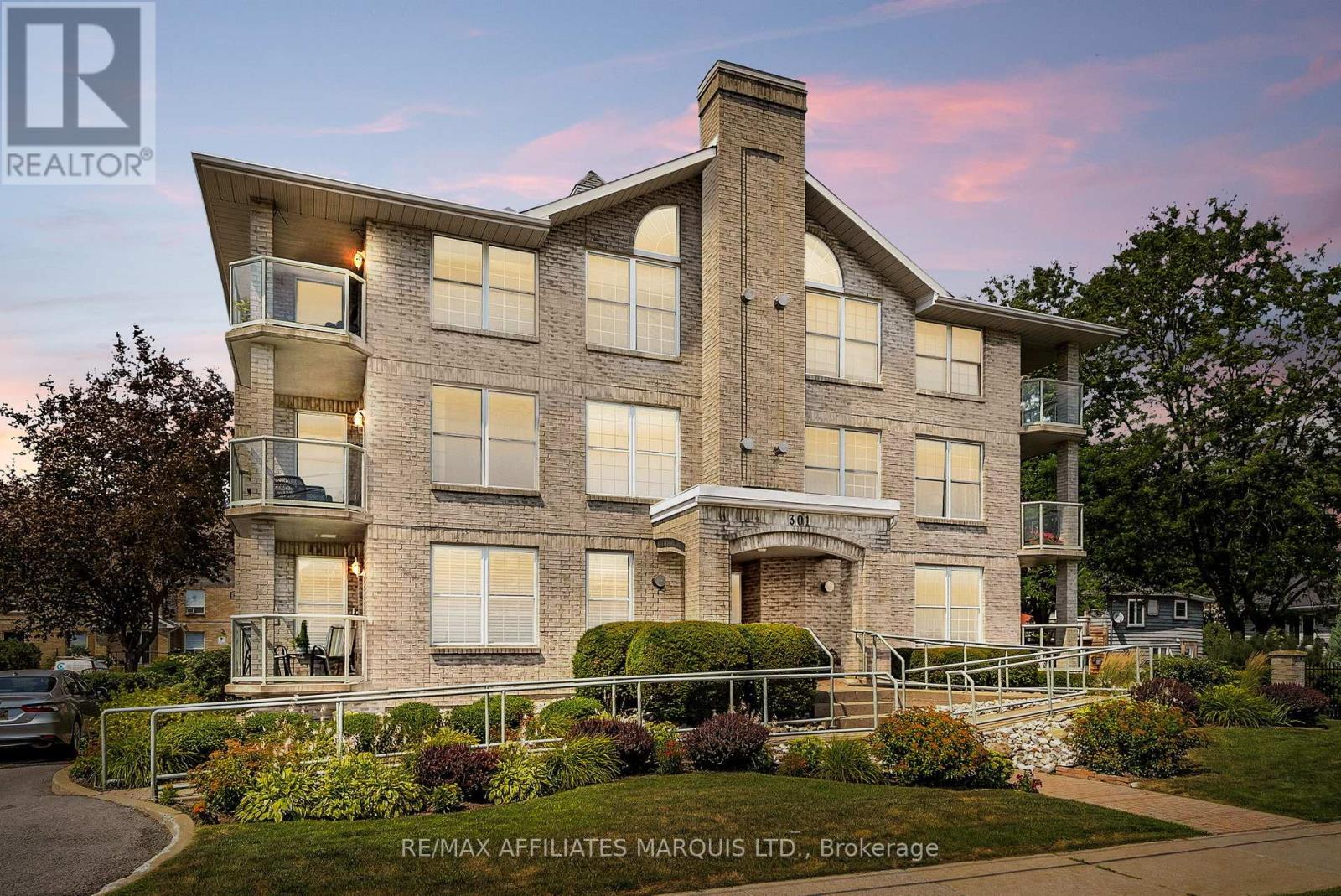 For sale: 104 - 301 WATER STREET W, Cornwall (Cornwall), Ontario K6J1A5 ...