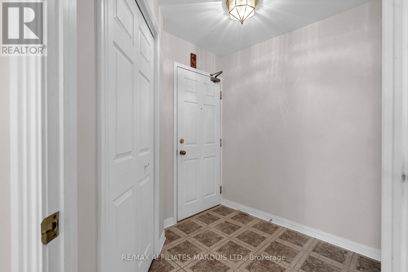 À vendre : 104 - 301 WATER STREET W, Cornwall (Cornwall), Ontario ...