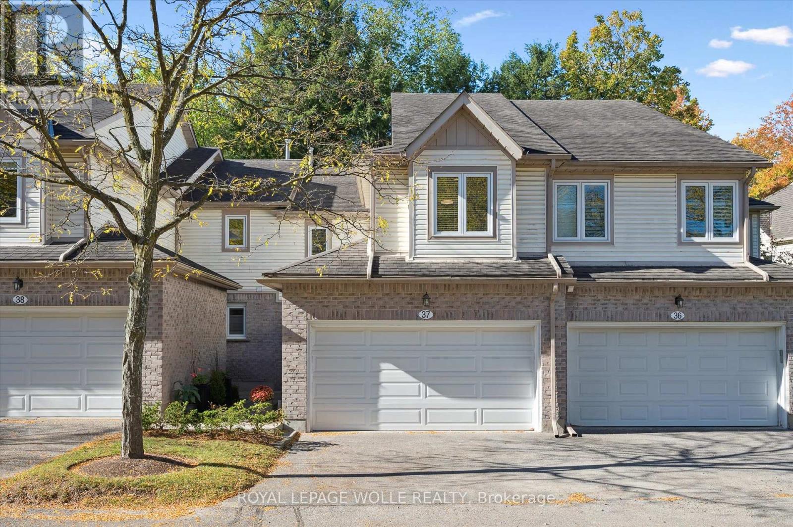 For sale: 37 - 365 BENNINGTON GATE, Waterloo, Ontario N2T2L1 ...