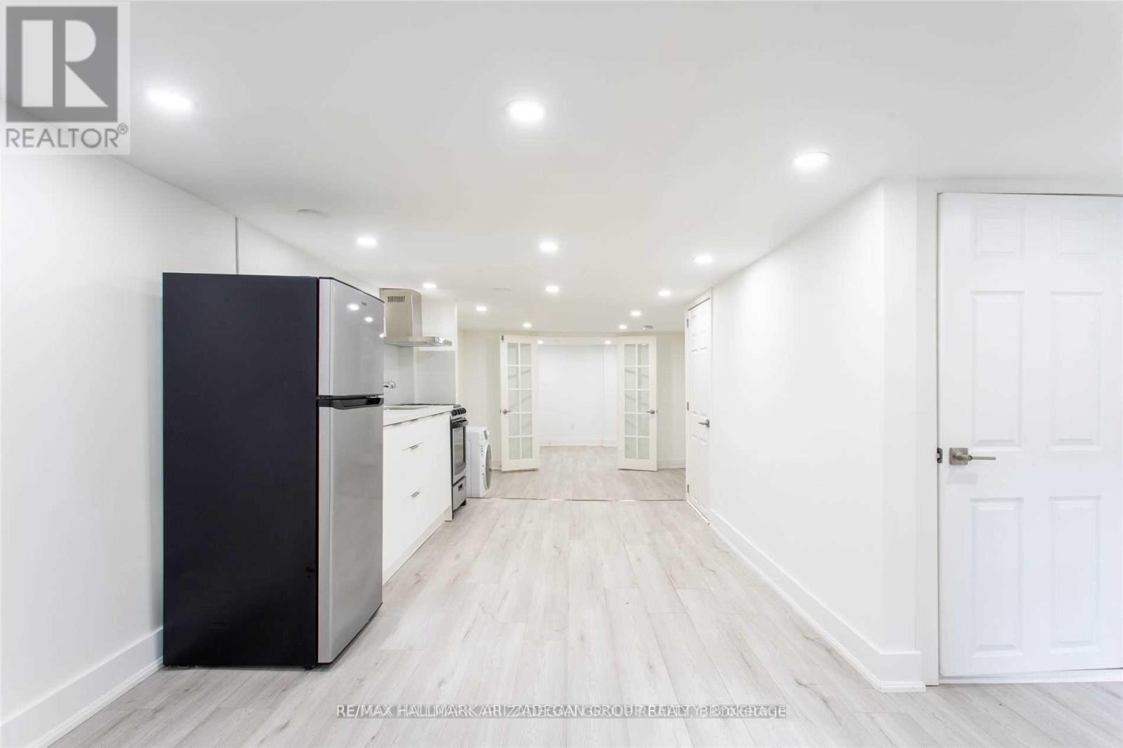 For rent: LOWER FL - 138 BOOTH AVENUE, Toronto (South Riverdale), Ontario M4M2M4 - E12449077 ...