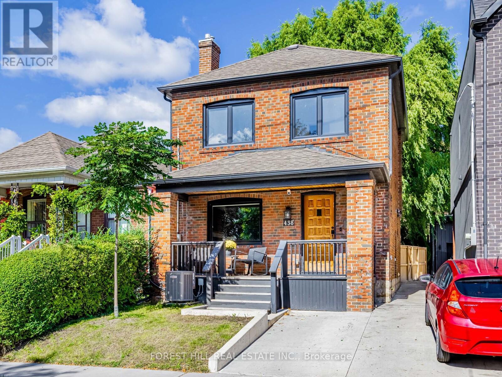 For sale: 438 WHITMORE AVENUE, Toronto (Briar Hill-Belgravia), Ontario M6E2N7 - W12453499 ...