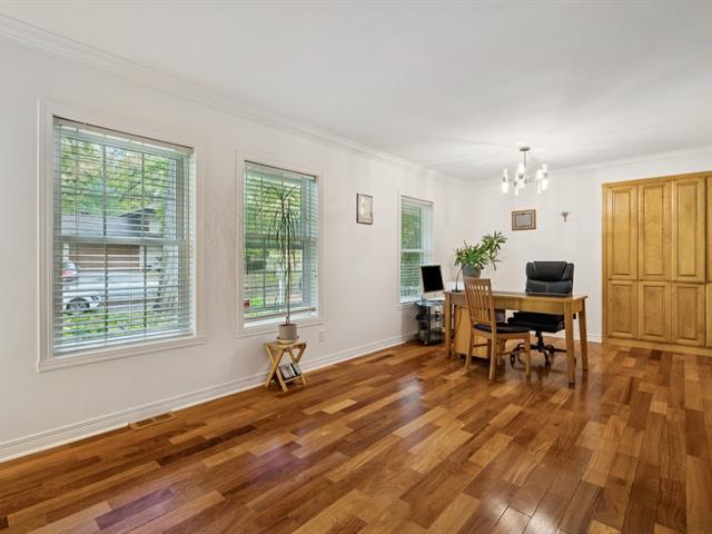 For sale: 337 Rue Perrault, Rosemère, Quebec J7A1C4 - 15094995 | REALTOR.ca