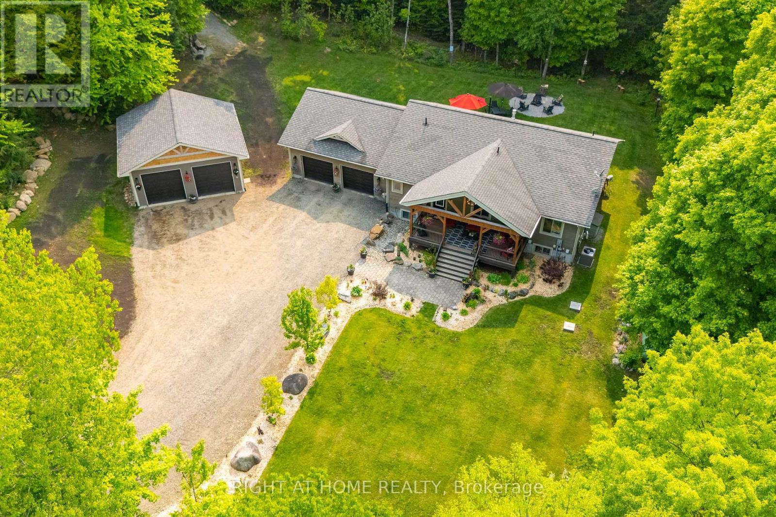 For sale: 12028 HIGHWAY 118 HIGHWAY, Dysart et al (Guilford), Ontario K0M1S0 - X12422903 ...