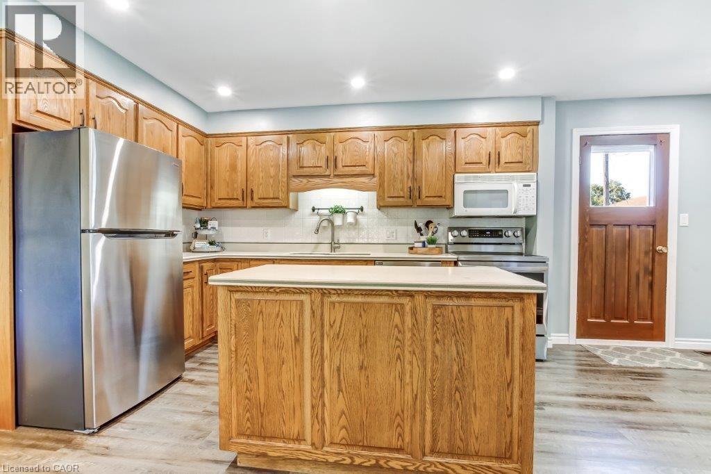 For sale: 258 ADAMS Avenue, Delhi, Ontario N4B2Y5 - 40778365 | REALTOR.ca