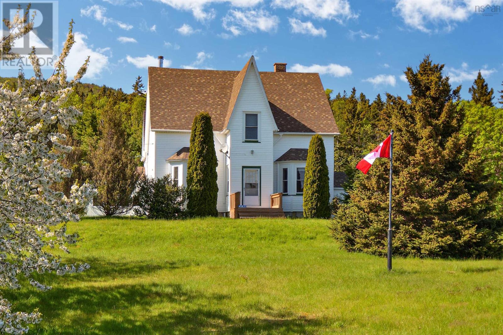 45832 Cabot Trail, Indian Brook, Nova Scotia B0C1H0 | REALTOR.ca
