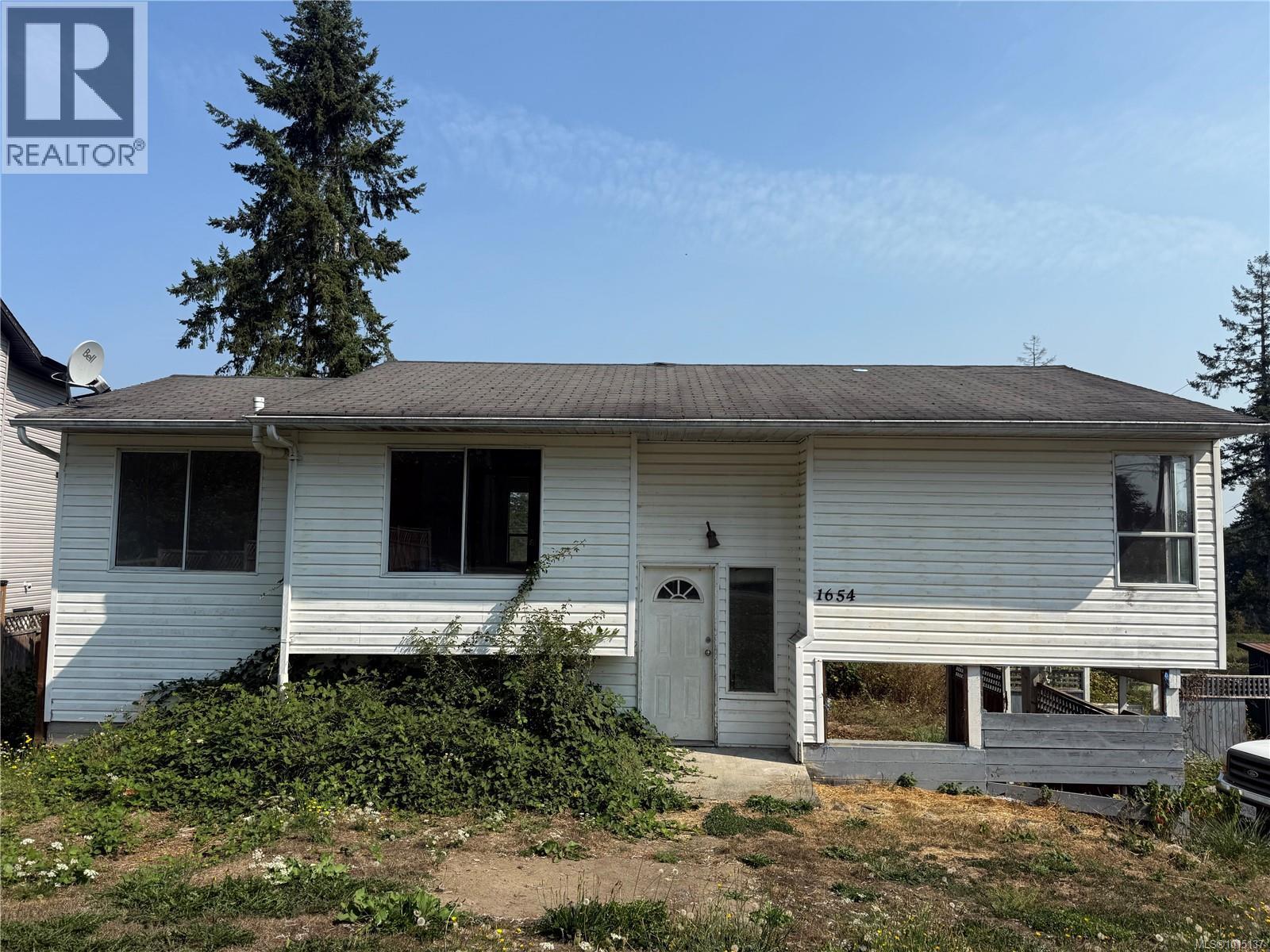 For sale: 1654 Cedar Rd, Nanaimo, British Columbia V9X1L4 - 1015137 ...