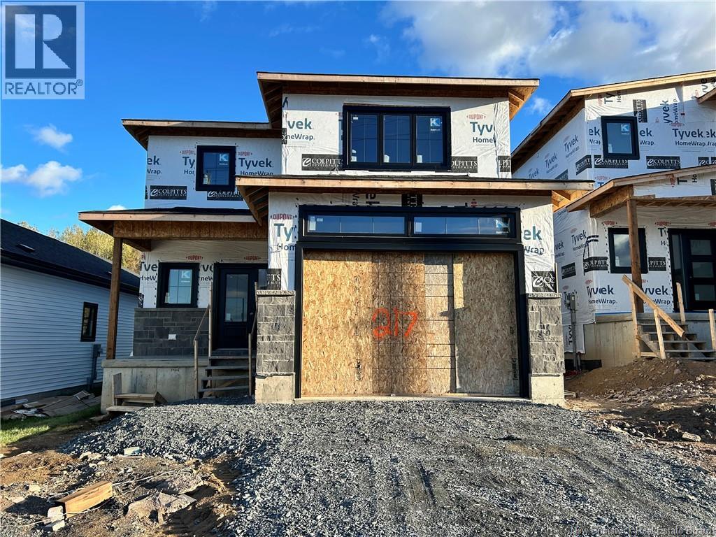 For sale: 217 Highpoint Boulevard, Fredericton, New Brunswick E3B5P3 ...