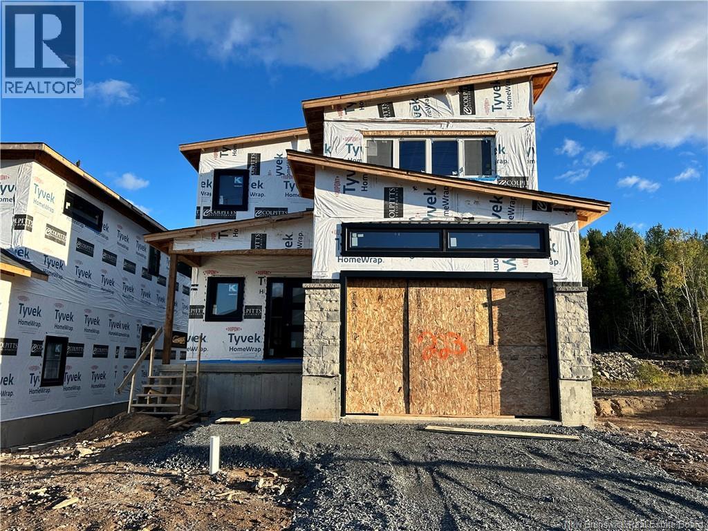 For sale: 223 Highpoint Boulevard, Fredericton, New Brunswick E3B5P3 ...