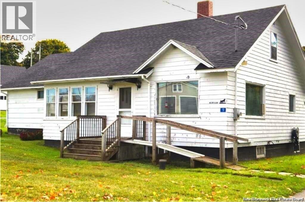 For sale: 9 Cooks Point Road, Wilsons Beach, New Brunswick E5E1V3 ...