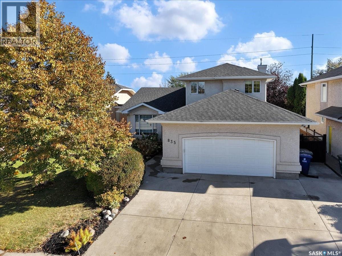 835 Swan CRESCENT, Saskatoon, Saskatchewan S7J5C7 | REALTOR.ca
