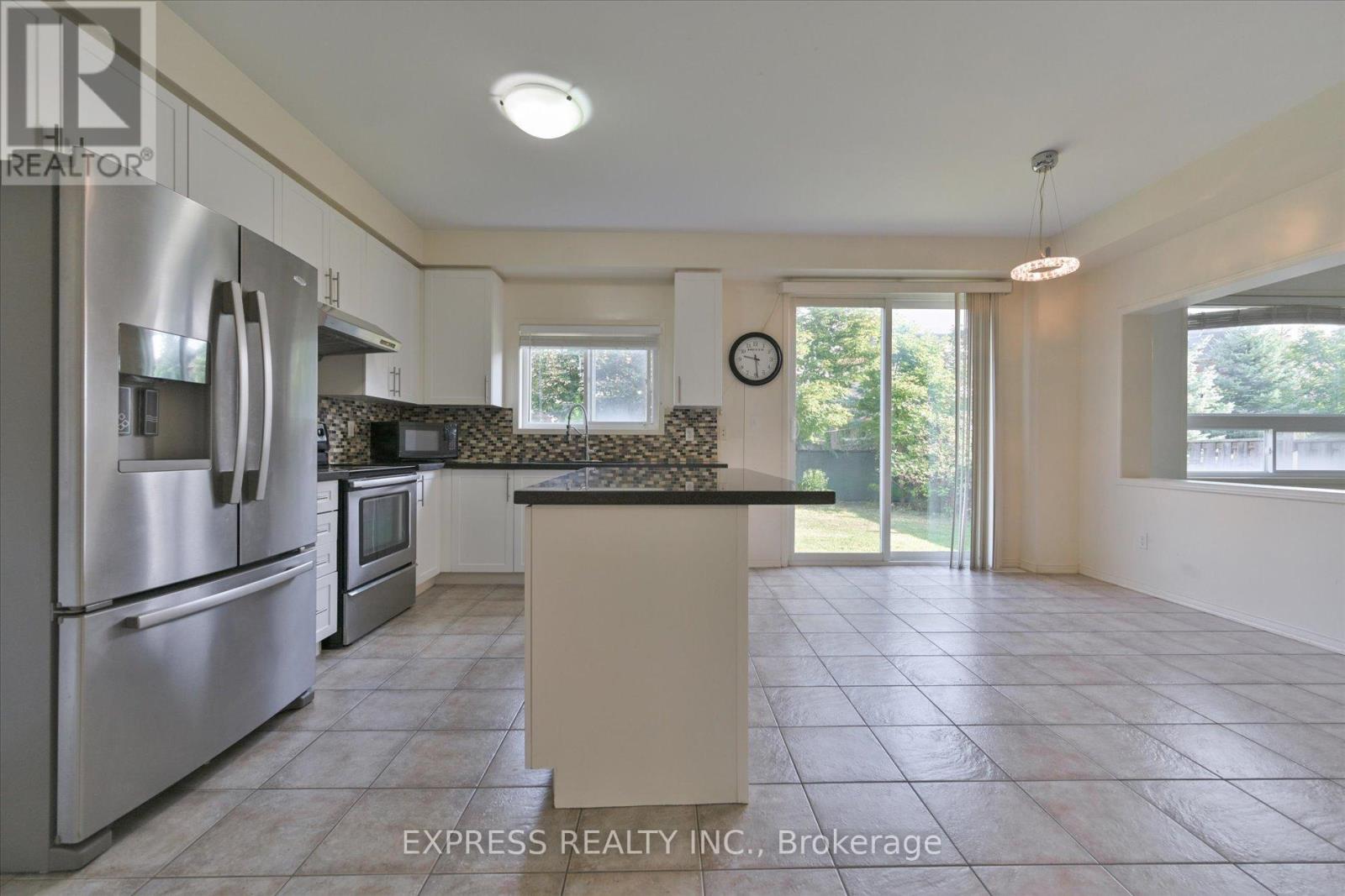 À louer : 98 NORTHERN DANCER DRIVE, Oshawa (Windfields), Ontario L1L0A9 ...