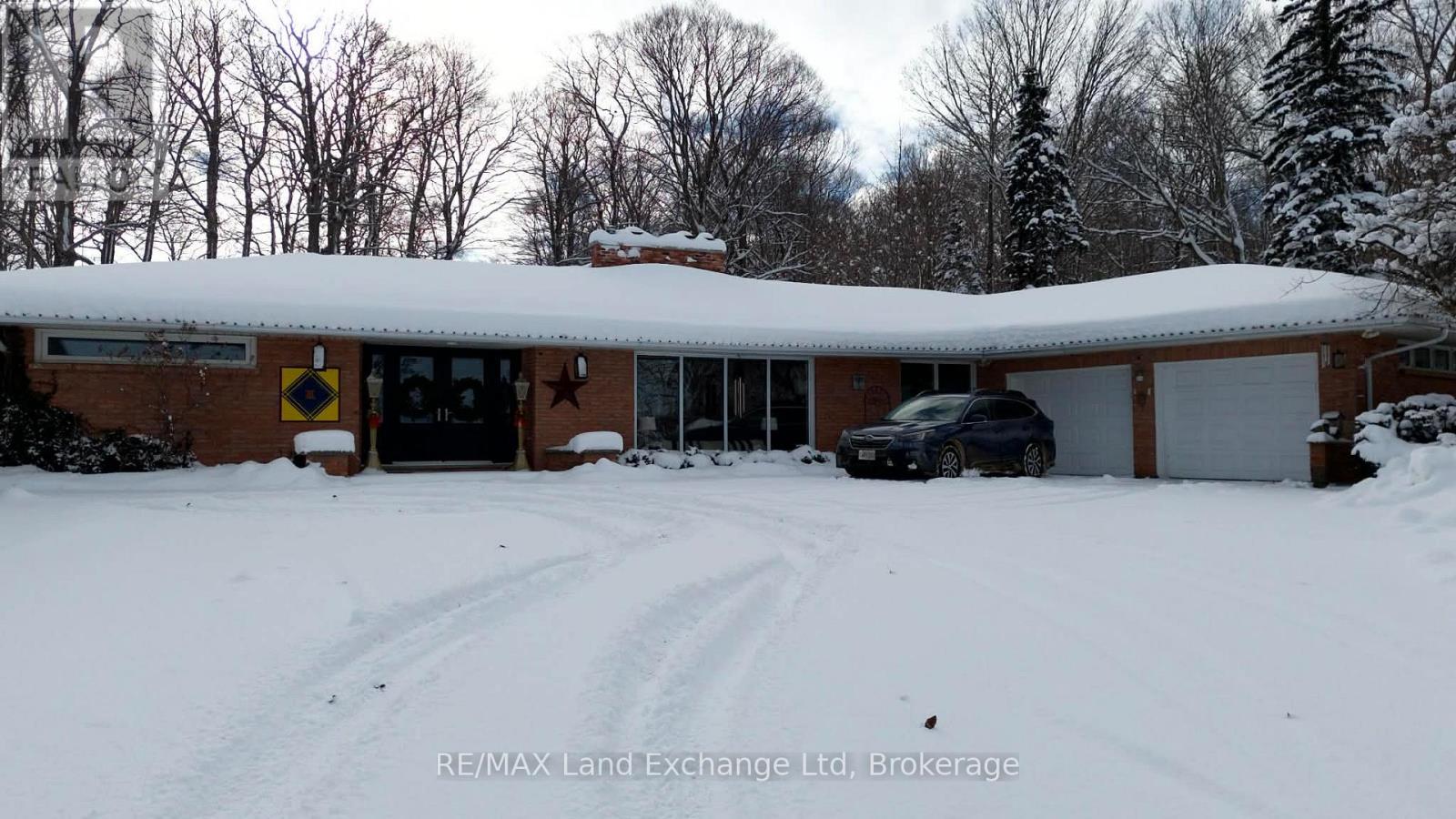 For sale: 14519 ELGINFIELD ROAD, Middlesex Centre, Ontario N0M2J0 ...