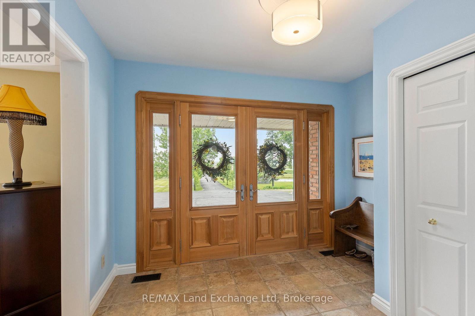 For sale: 14519 ELGINFIELD ROAD, Middlesex Centre, Ontario N0M2J0 ...