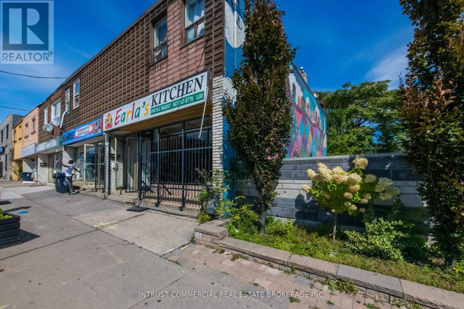 For sale: 477 OAKWOOD AVENUE, Toronto (Oakwood Village), Ontario M6E2W4 ...