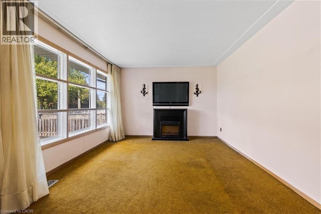 943 WINTERHALT Avenue, Cambridge, Ontario N3H4J7 | REALTOR.ca