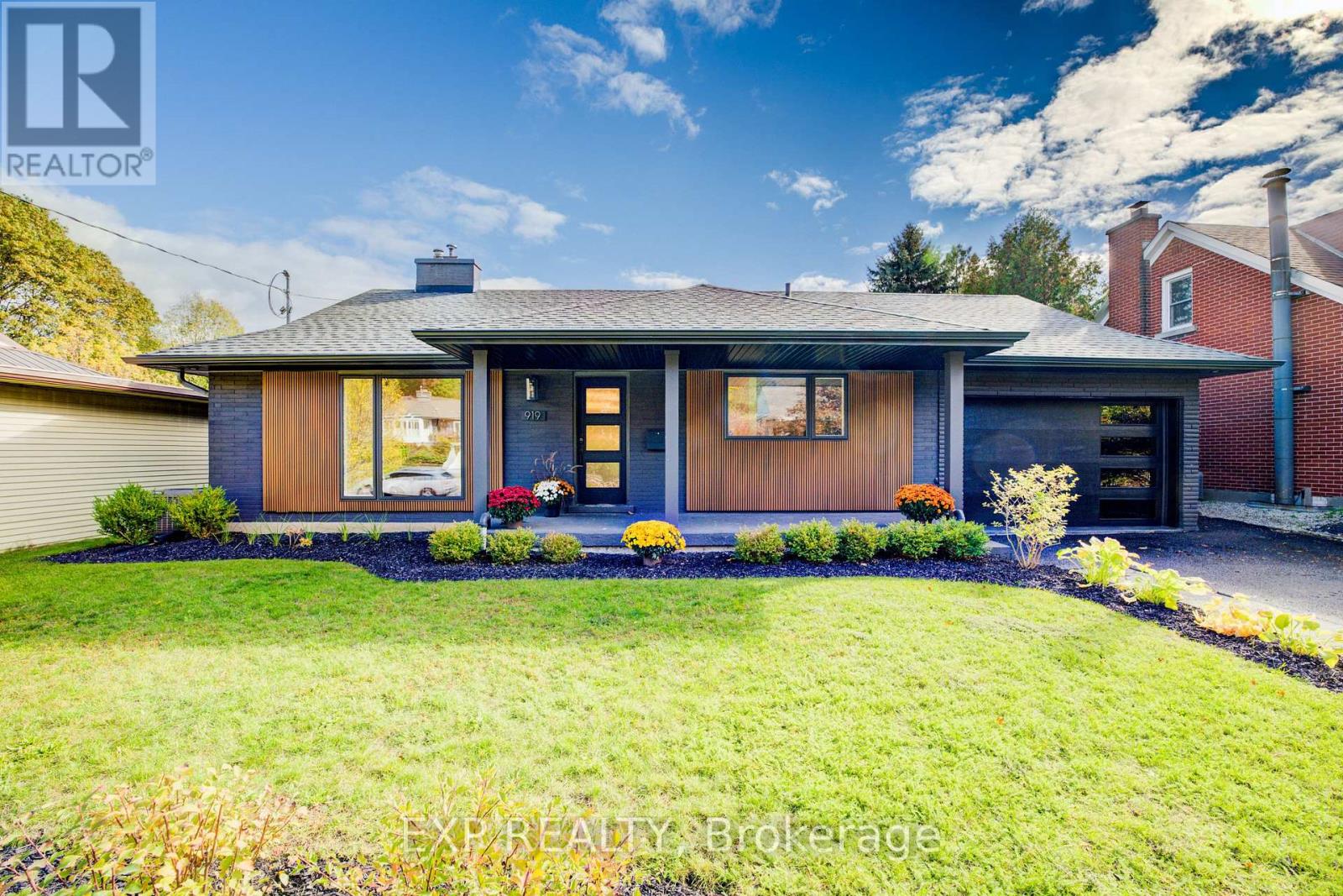 For sale: 919 UNION STREET, Kitchener, Ontario N2H6J3 - X12476866 ...