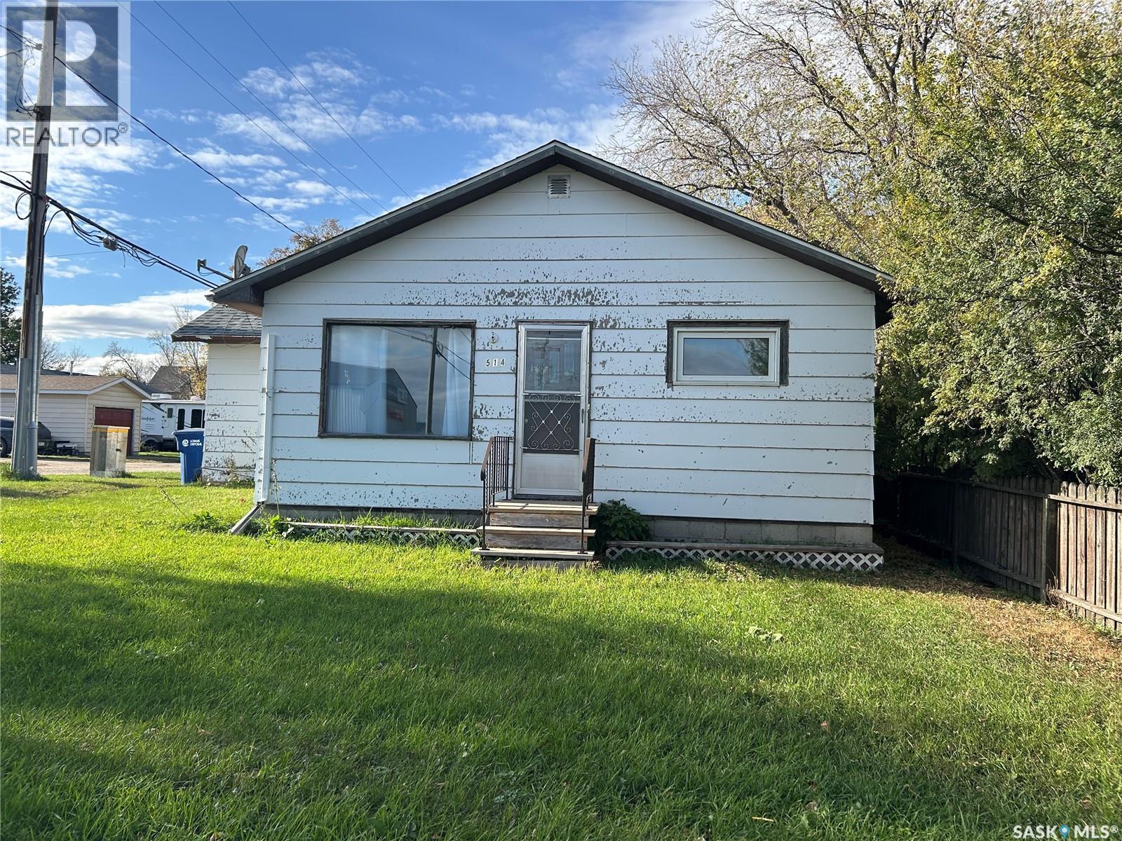 For sale: 514 Main STREET, Moosomin, Saskatchewan S0G3N0 - SK021539 ...