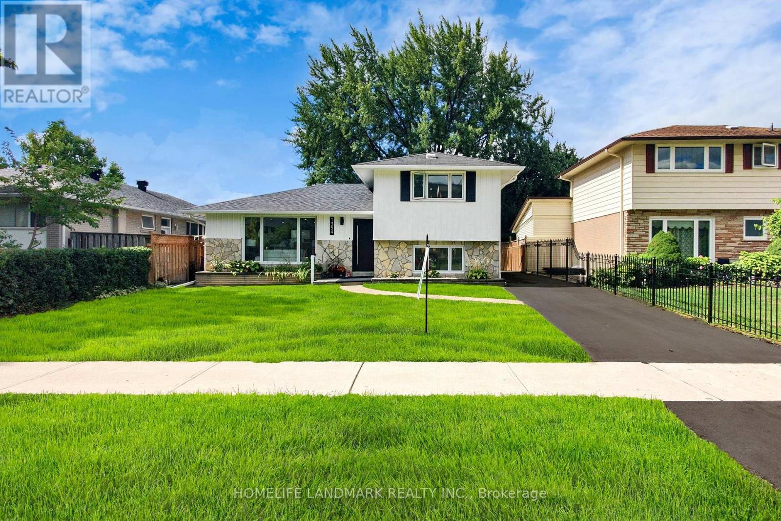 For rent: 1354 KELLY ROAD, Mississauga (Clarkson), Ontario L5J3V2 ...