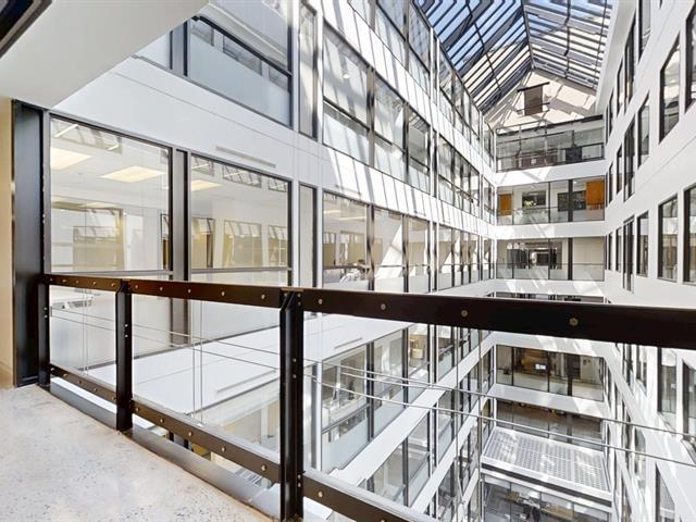 For rent: 413 Rue St-Jacques, #7087, Montréal (Ville-Marie), Quebec ...