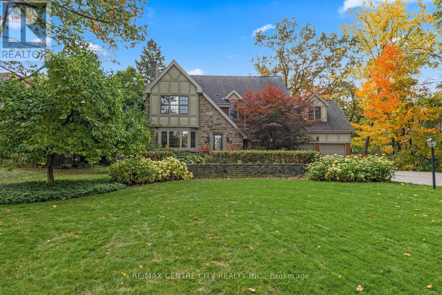 For sale: 1025 SCENIC DRIVE, Hamilton (Mountview), Ontario L9C1H8 ...