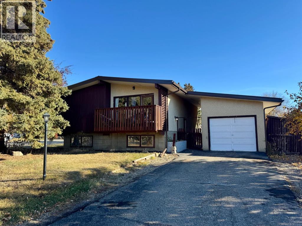For sale: 10417 117 Street, Fairview, Alberta T0H1L0 - A2266582 ...