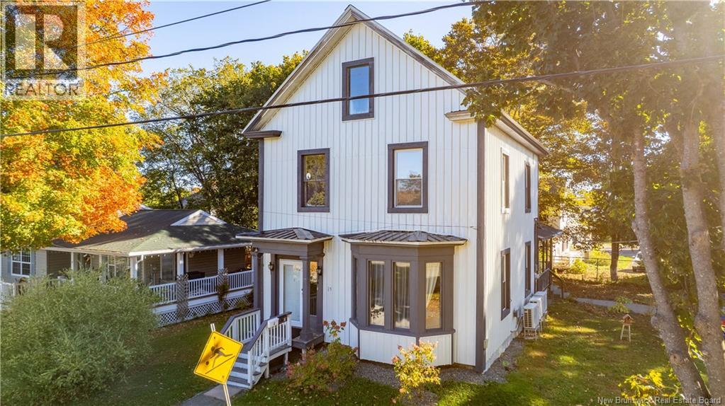 For sale: 15 Veazey Street, St. Stephen, New Brunswick E3L2E8 ...