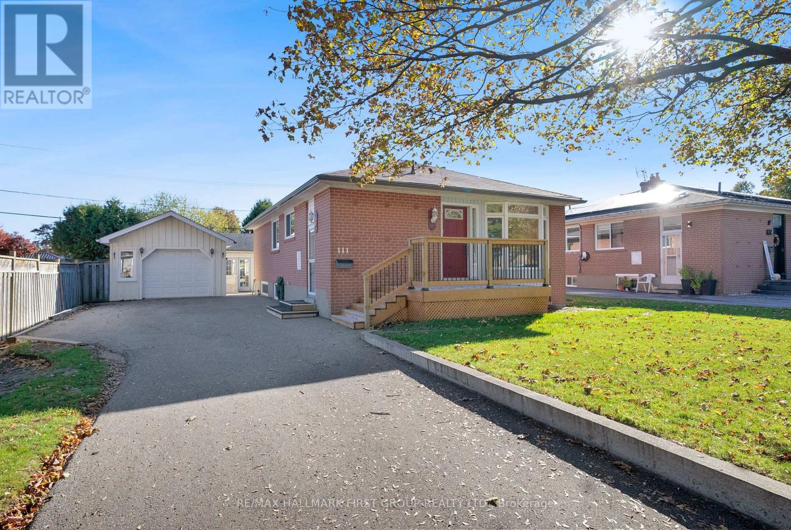 For sale: 111 EMPEROR STREET, Ajax (South East), Ontario L1S1N3 ...