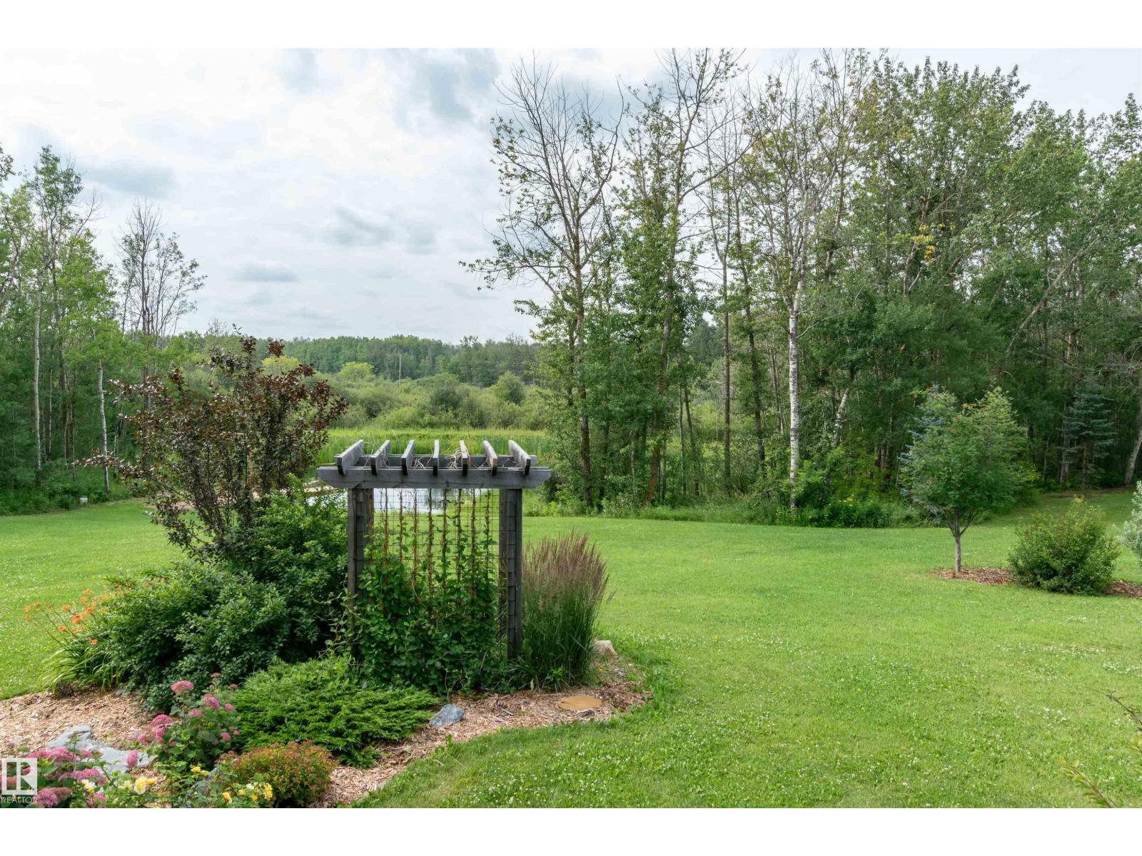 For sale: 52449 RGE ROAD 214, Rural Strathcona County, Alberta T8E2G8 ...