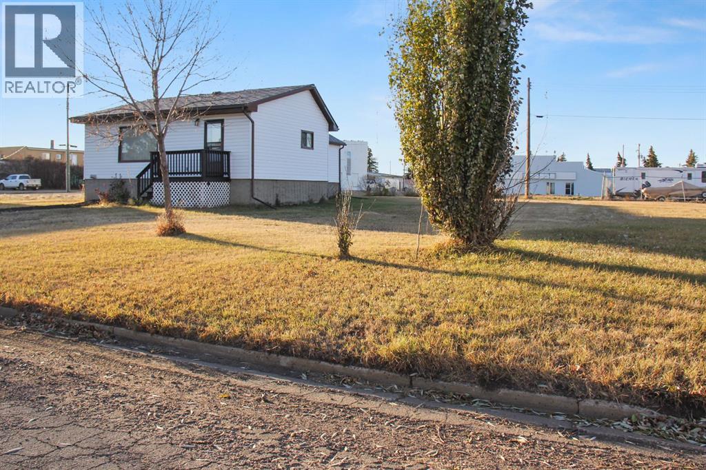 For sale: 5006 52 Street, Castor, Alberta T0C0X0 - A2267094 | REALTOR.ca