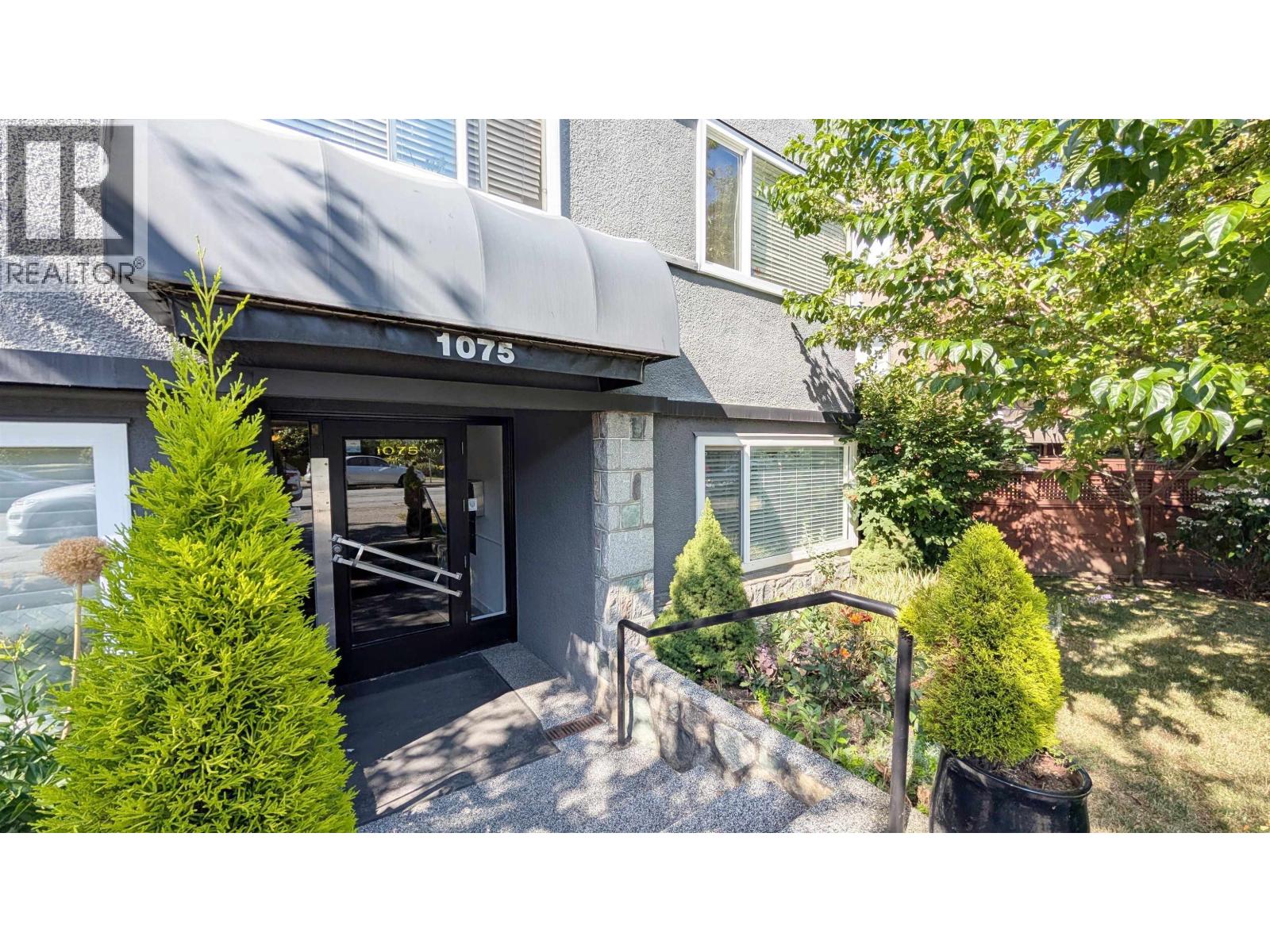 For Sale 101 1075 W 13th Avenue Vancouver British Columbia V6h1n1