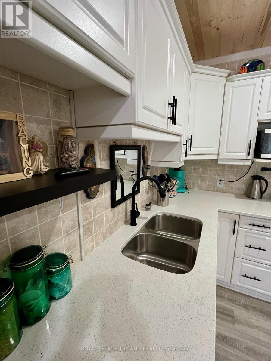 For sale: 21866 HAGERTY ROAD, Southwest Middlesex (Wardsville), Ontario ...