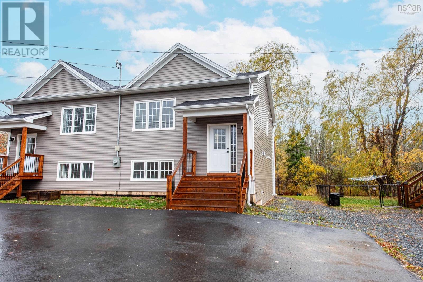 À vendre : 1438 Hwy 2, Lantz NS, Lantz, Nouvelle-Écosse B2S1Z8 - 202526812 | REALTOR.ca