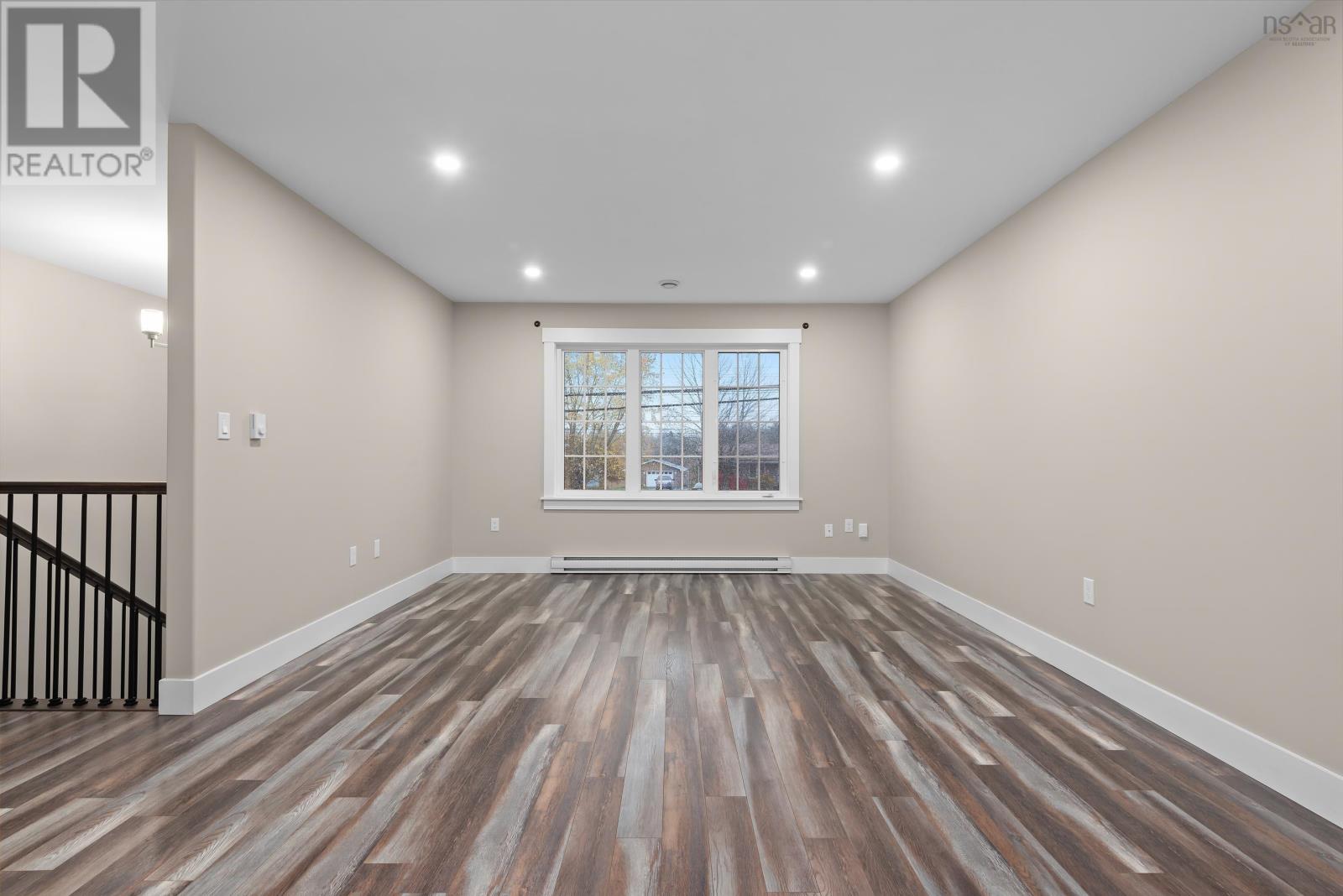 À vendre : 1438 Hwy 2, Lantz NS, Lantz, Nouvelle-Écosse B2S1Z8 - 202526812 | REALTOR.ca